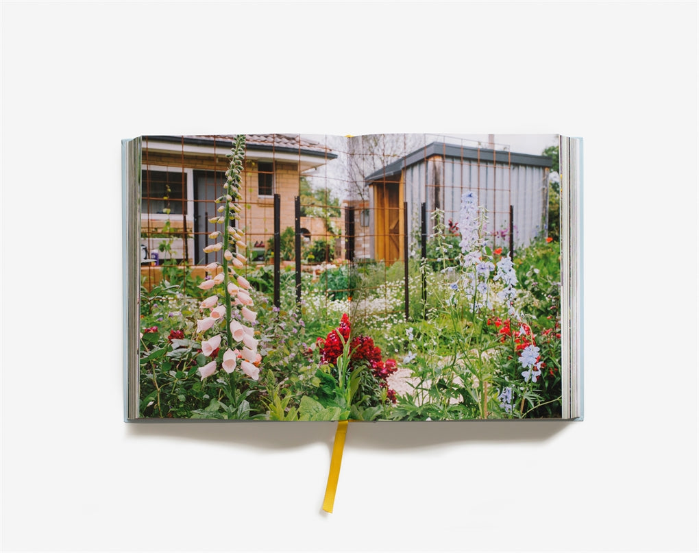 Super Bloom: A Field Guide to Flowers for Every Gardener – QAGOMA Store
